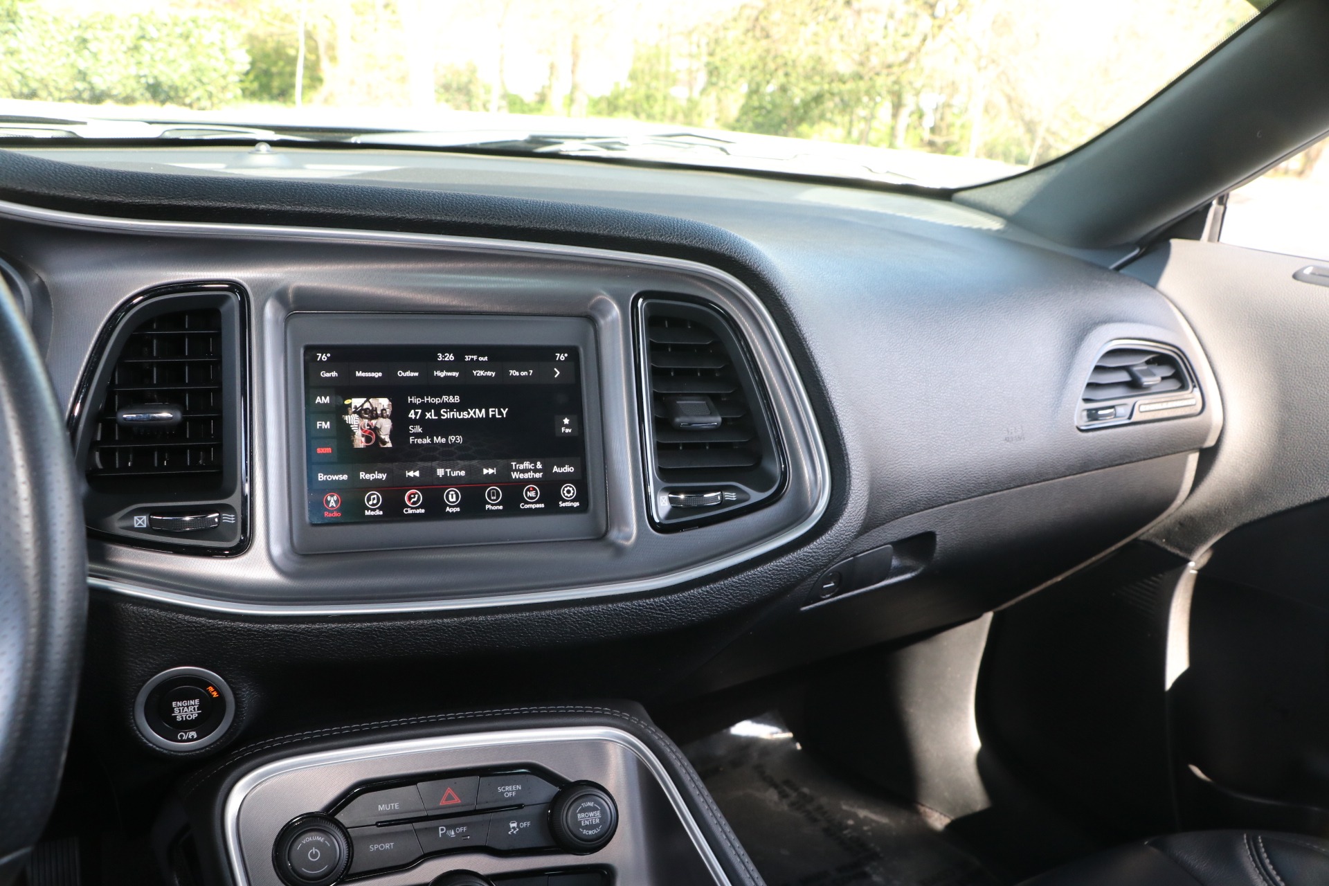 2005 Dodge Challenger Interior