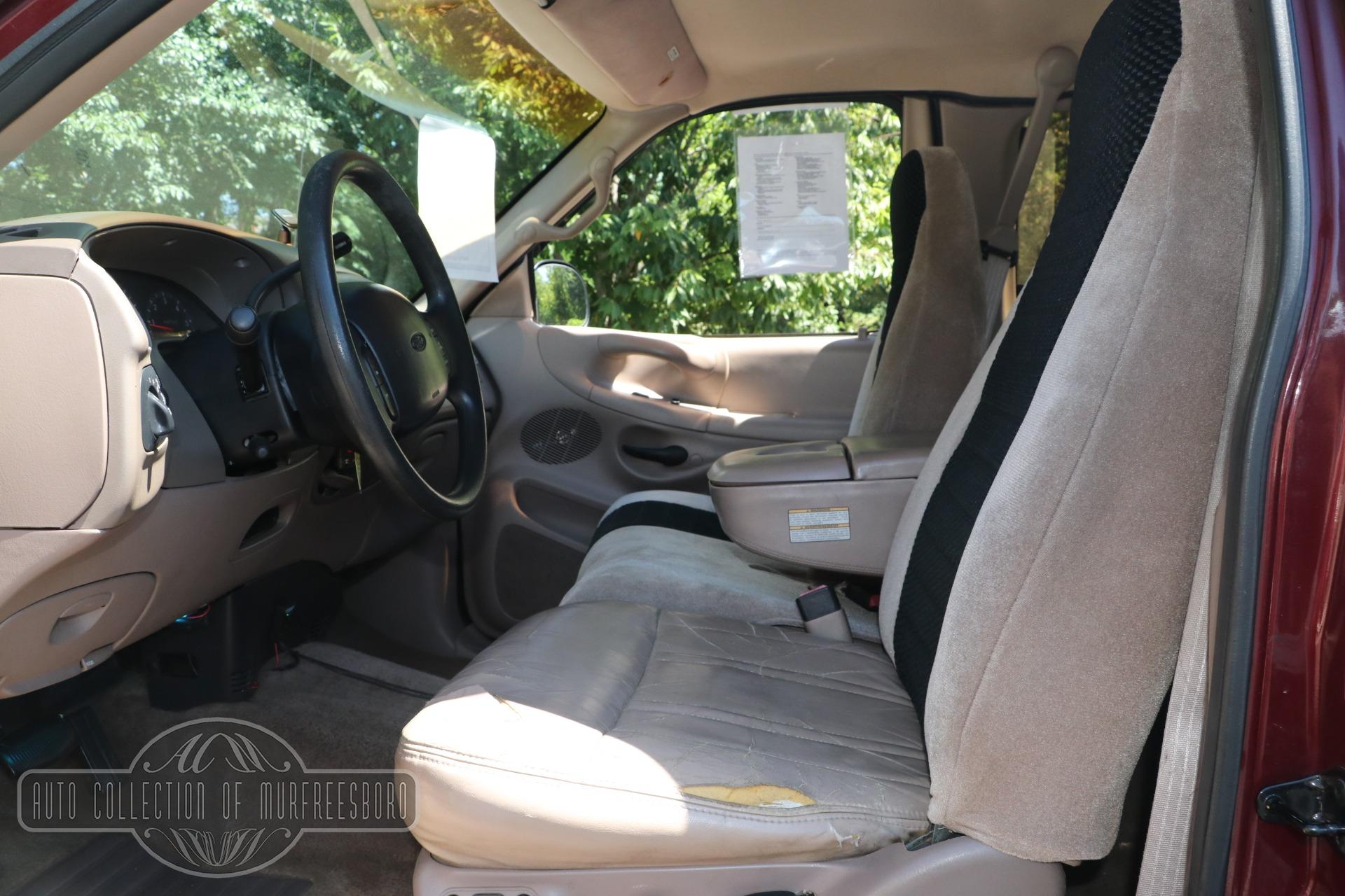 2001 Ford F150 Extended Cab Interior