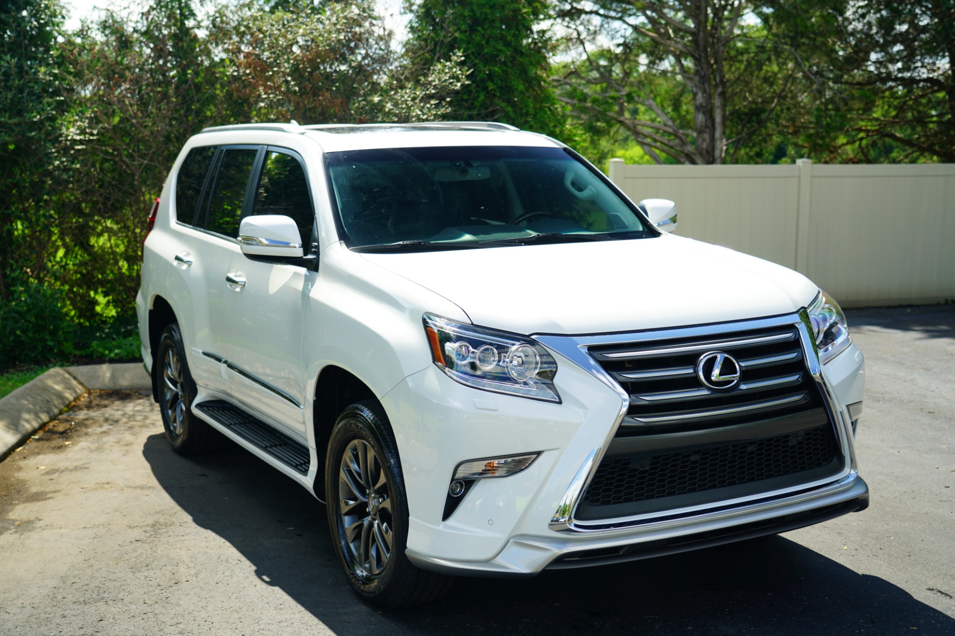 Lexus Gx 460 With Captains Chairs