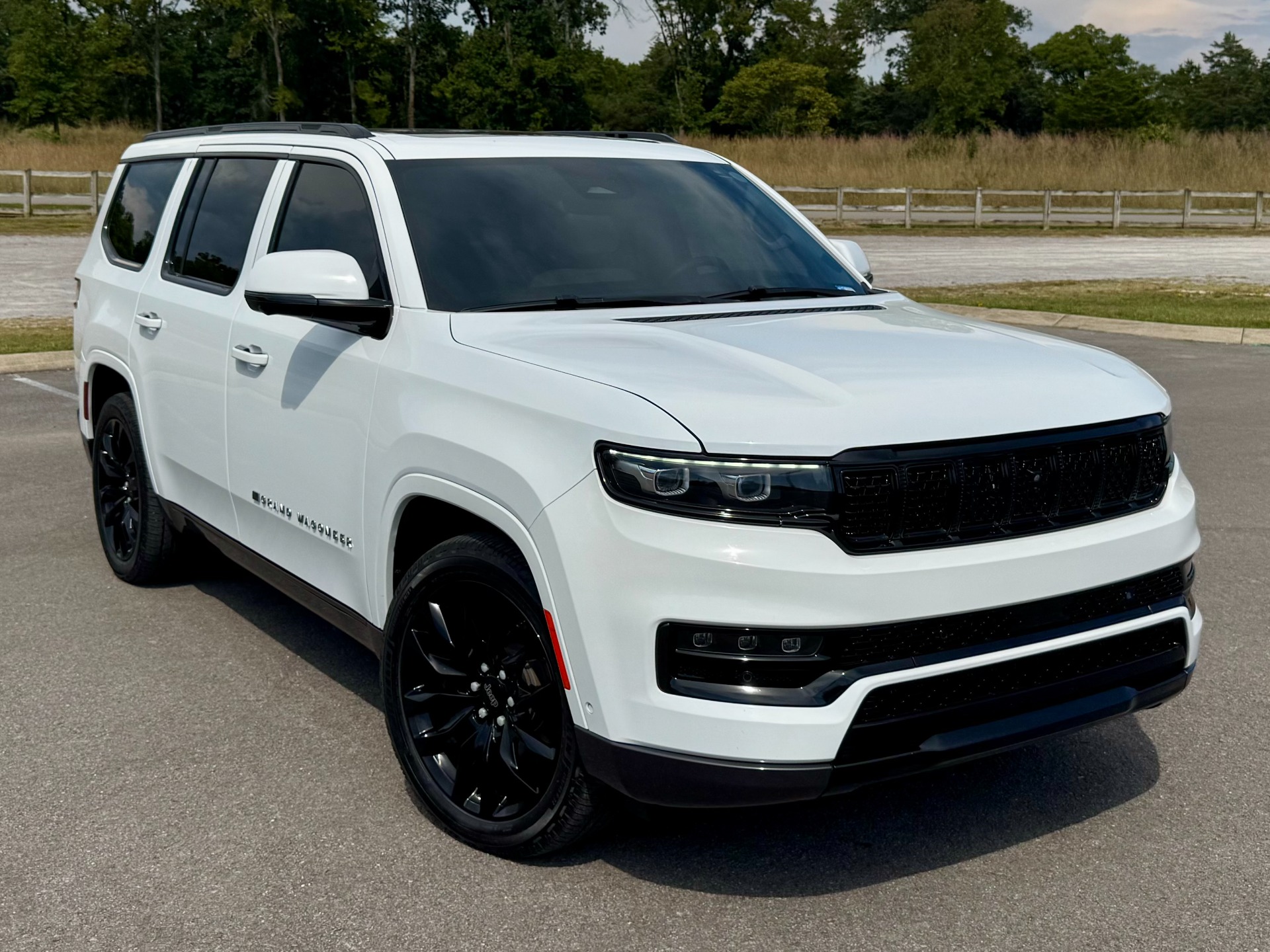Used 2022 Jeep Grand Wagoneer Series I W/ Front Passenger Interactive ...