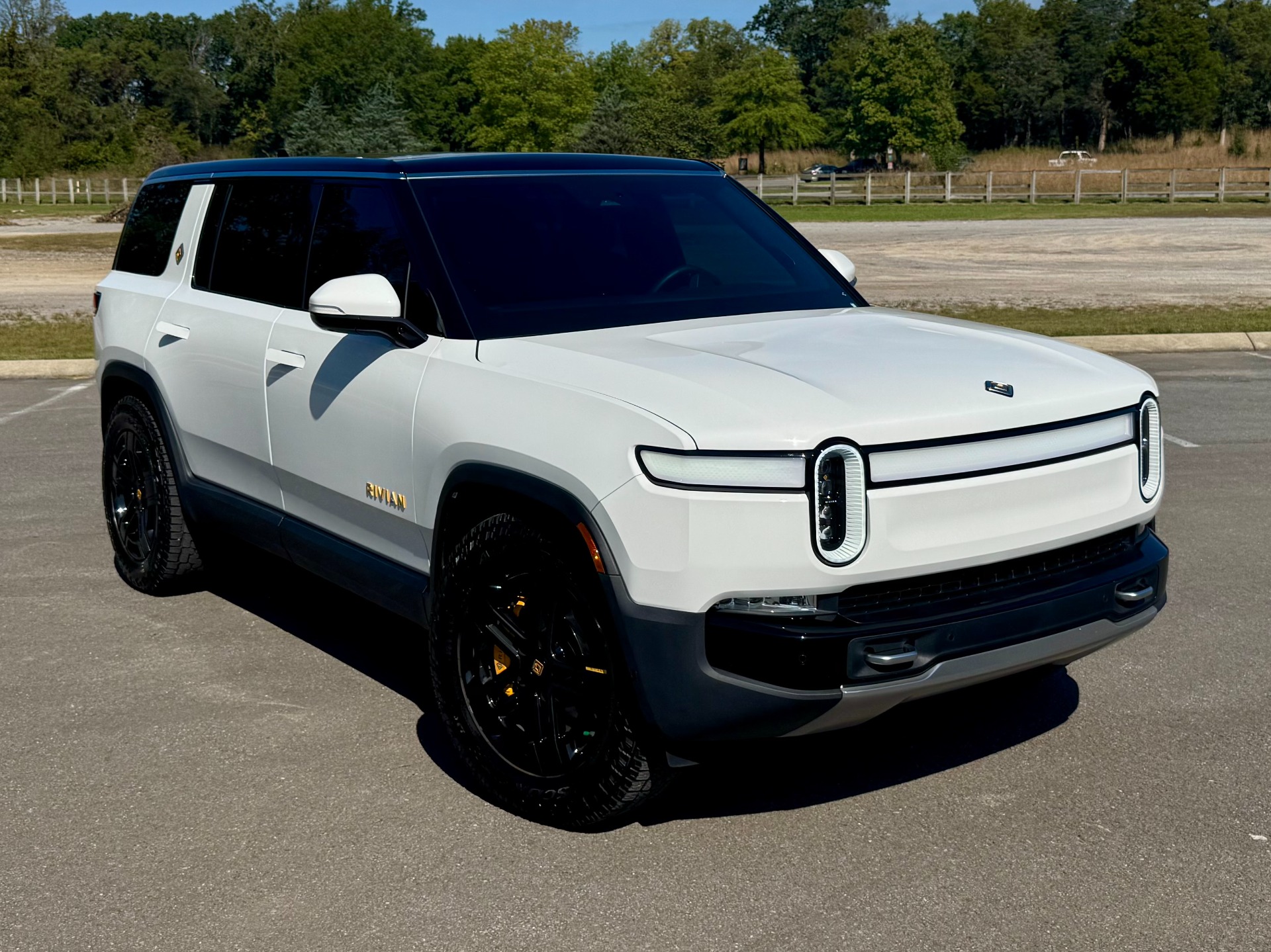 Used 2022 Rivian R1S Launch Edition For Sale (Sold) | Auto Collection ...